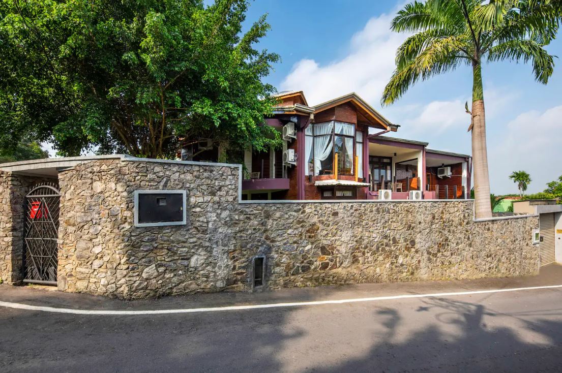 THE KALUGAL NIVASA ──